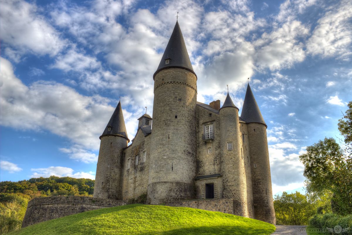 Medieval SkyScrapers: Castles | Page 3 | SkyscraperCity Forum