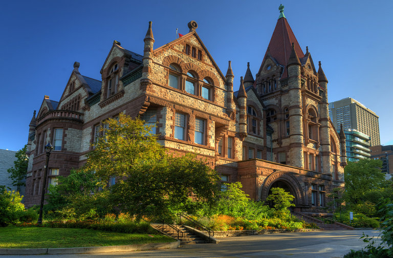 Victoria college University of Toronto. - hdrcreme
